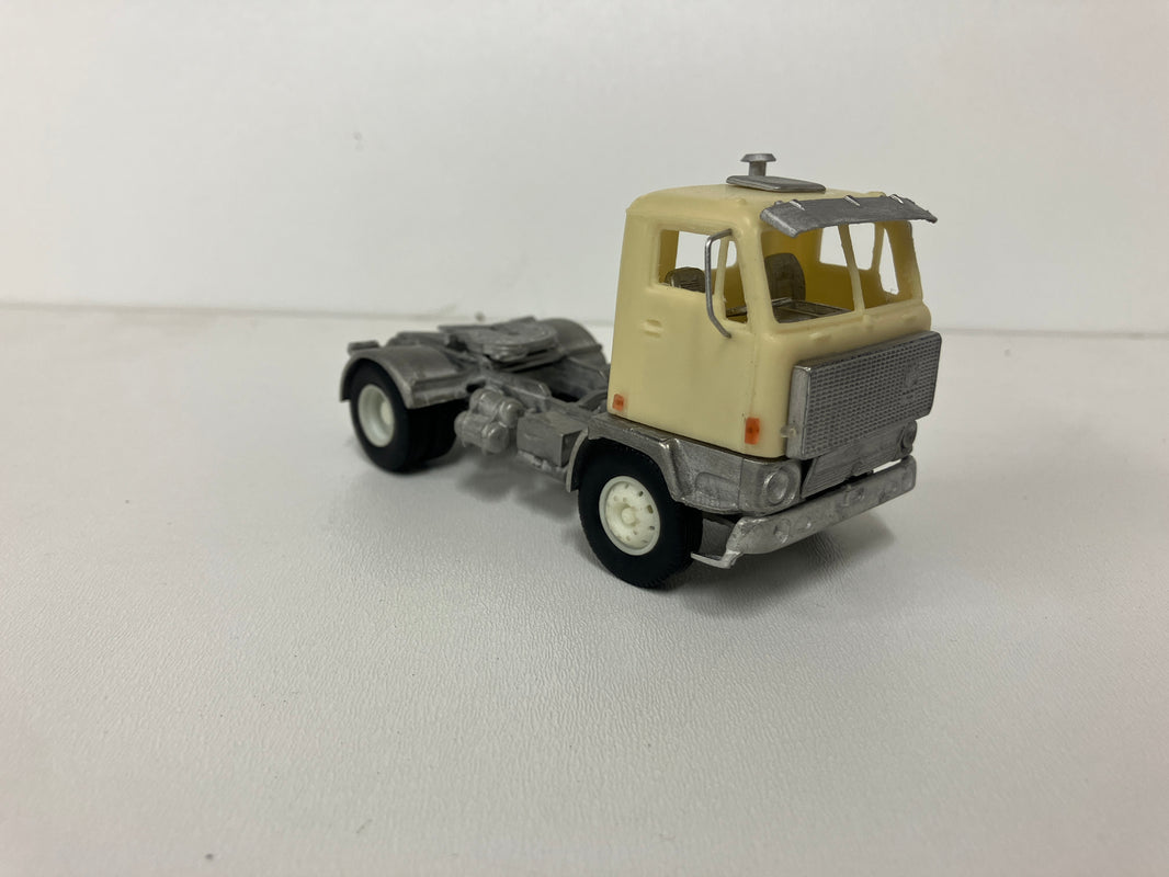 Truck Model Kits – Heavy Goods Metal Truck Kits