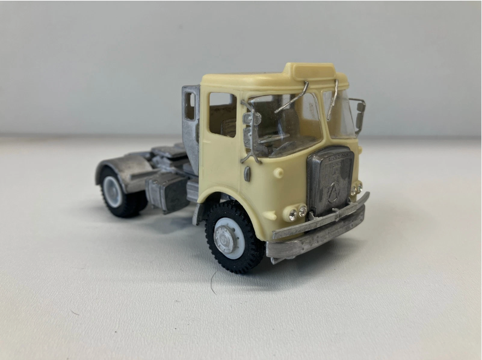 008 HG.8b Atkinson Borderer Sleeper Cab – Heavy Goods Metal Truck Kits